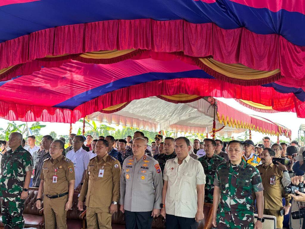 Danrem 101/Antasari Hadiri Panen Raya dan Tanam Serentak Bersama ...